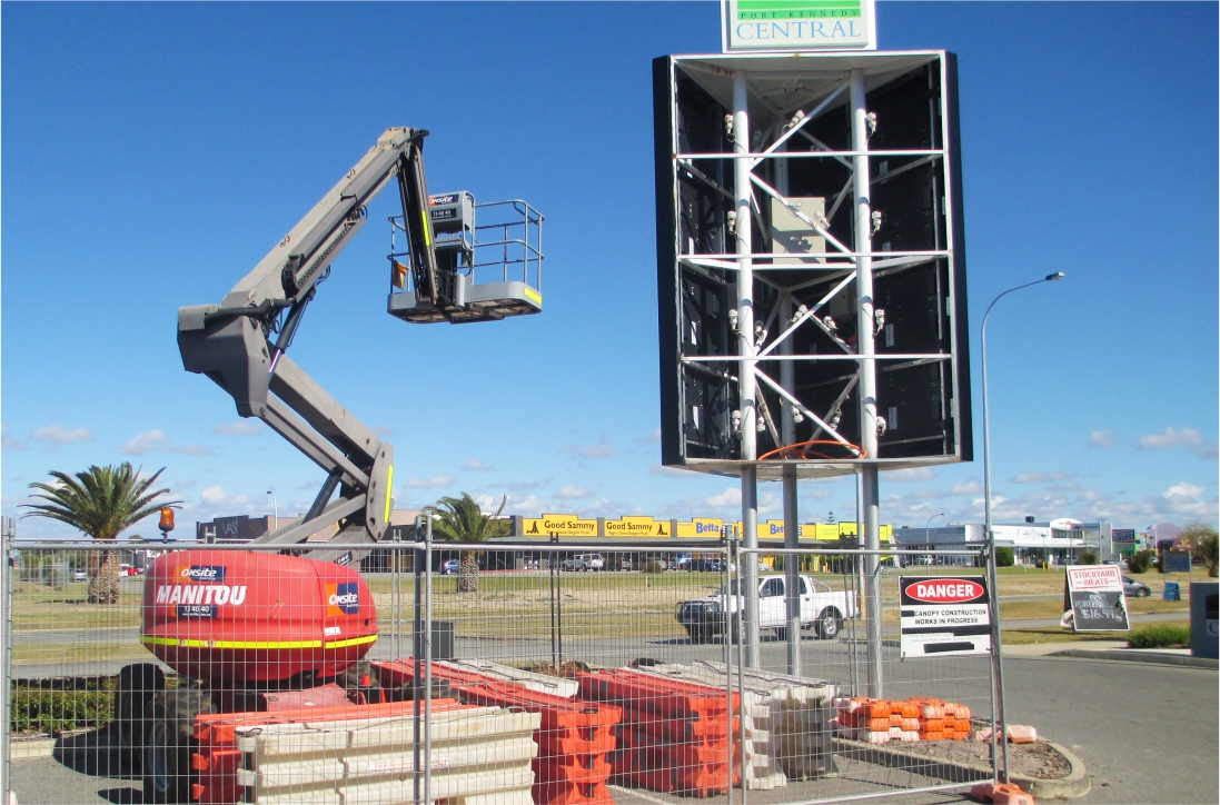 Yap!digital | CASE STUDY – PORT KENNEDY DIGITAL PYLON