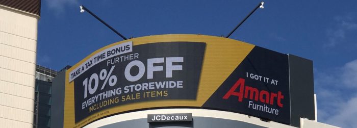 Yap!digital | CURVED DIGITAL BILLBOARD STANDS OUT FROM THE CROWD